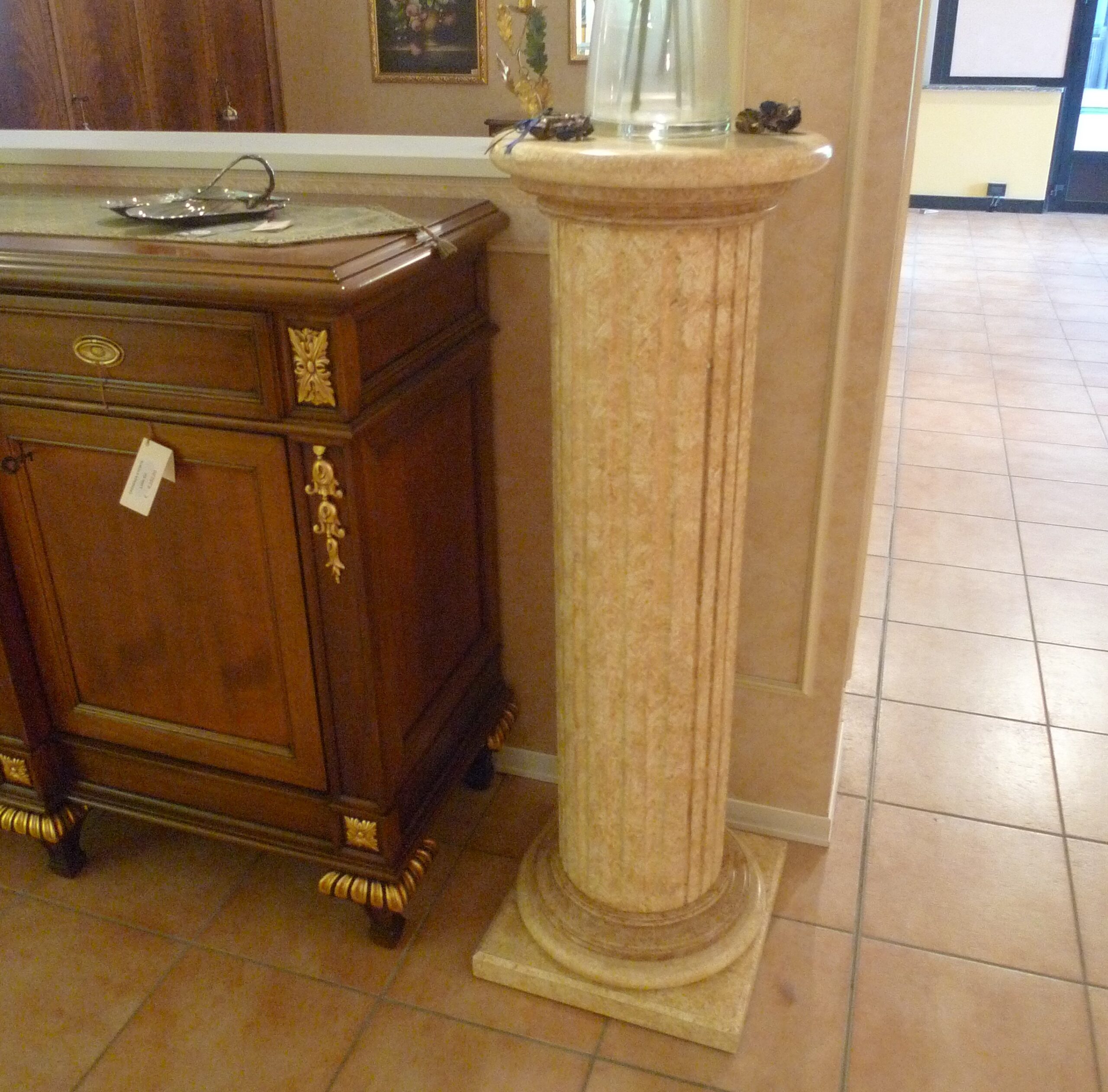 Ref. 9-1-104. Column Hand Painted – Artisan Interiors