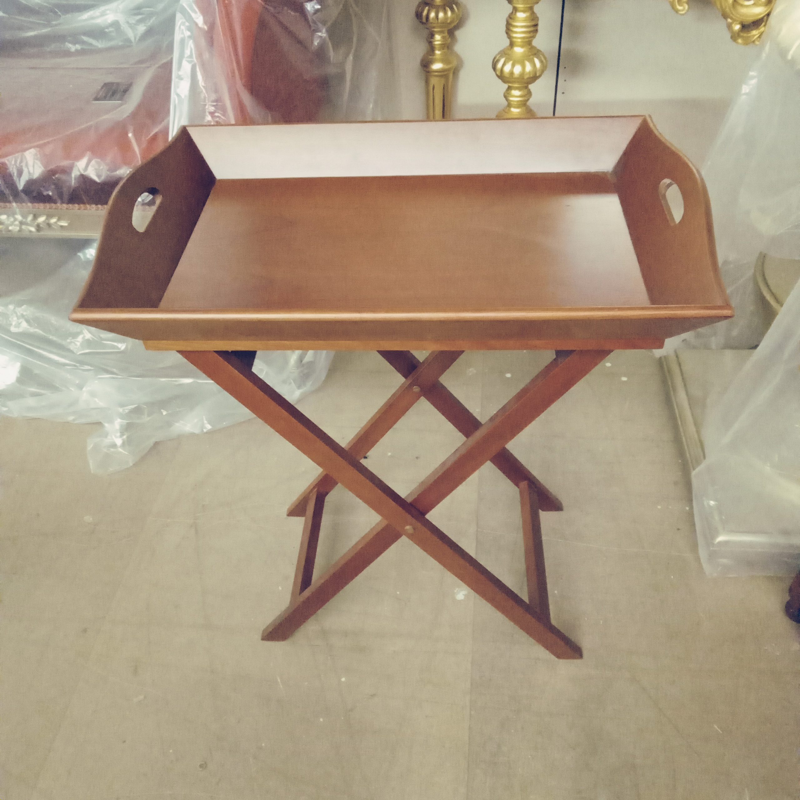 BRUNO table/removable tray – Artisan Interiors